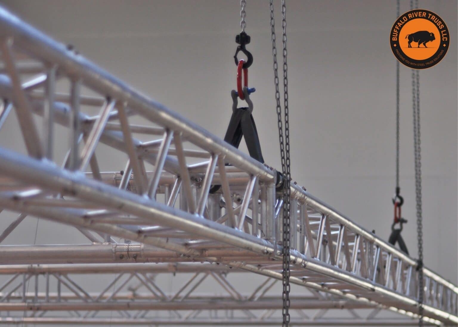 Understanding Load-Bearing Capacity of Steel Trusses